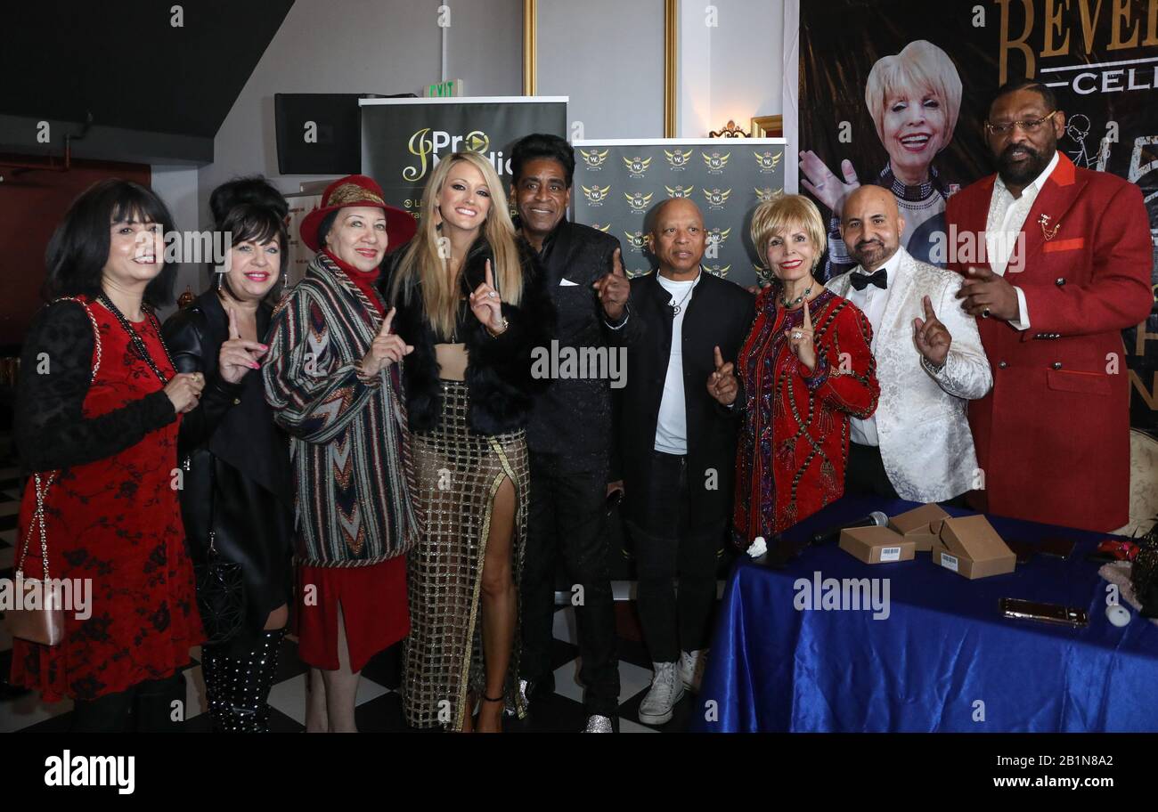 Yeena hi-res stock photography and images - Alamy