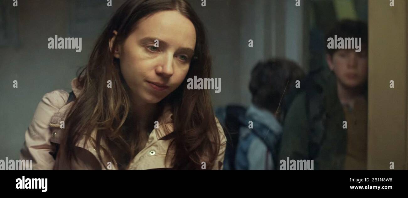 THE KINDNESS OF STRANGERS, from left: Zoe Kazan Finlay Wojtak-Hissong ...