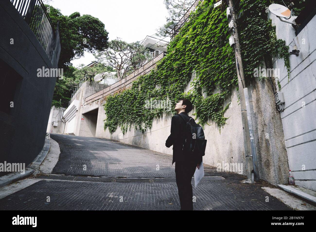 PARASITE, (aka GISAENGCHUNG), CHOI Woo-sik, 2019. © Neon / courtesy ...