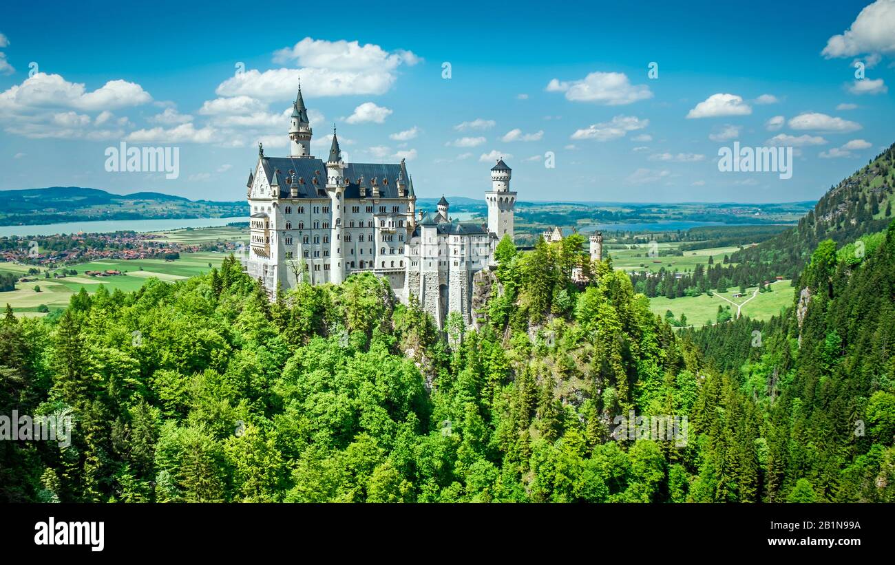 Landmarks germany famous castles hi-res stock photography and images ...