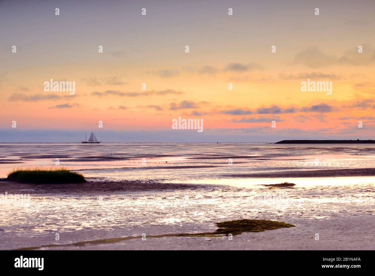 Sunrise in wadden sea hi-res stock photography and images - Alamy