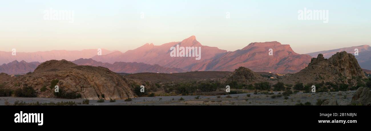 Jebel Shams mountain range, Oman Stock Photo - Alamy
