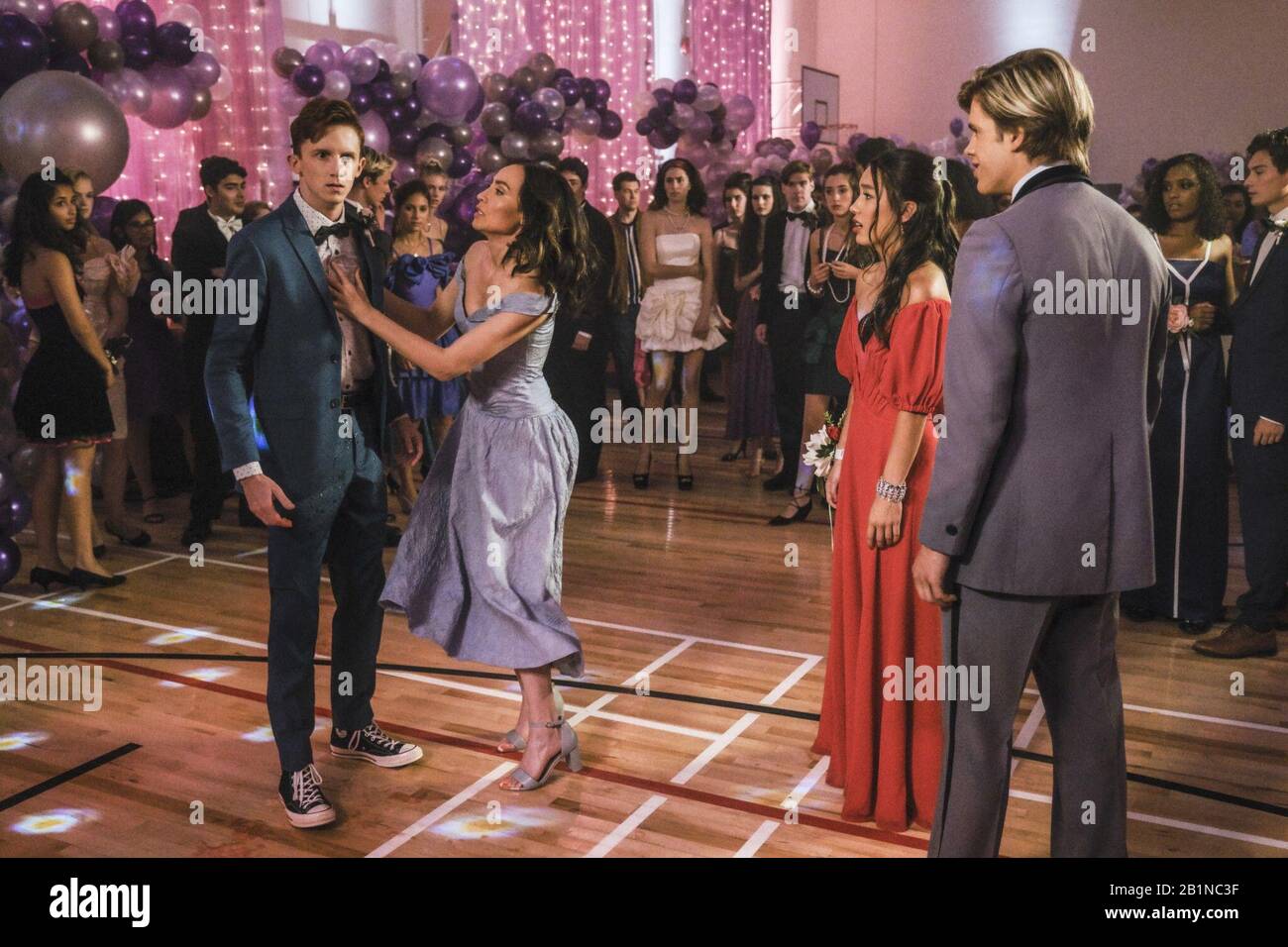 LEGENDS OF TOMORROW, (aka DC'S LEGENDS OF TOMORROW), from left: Seth ...