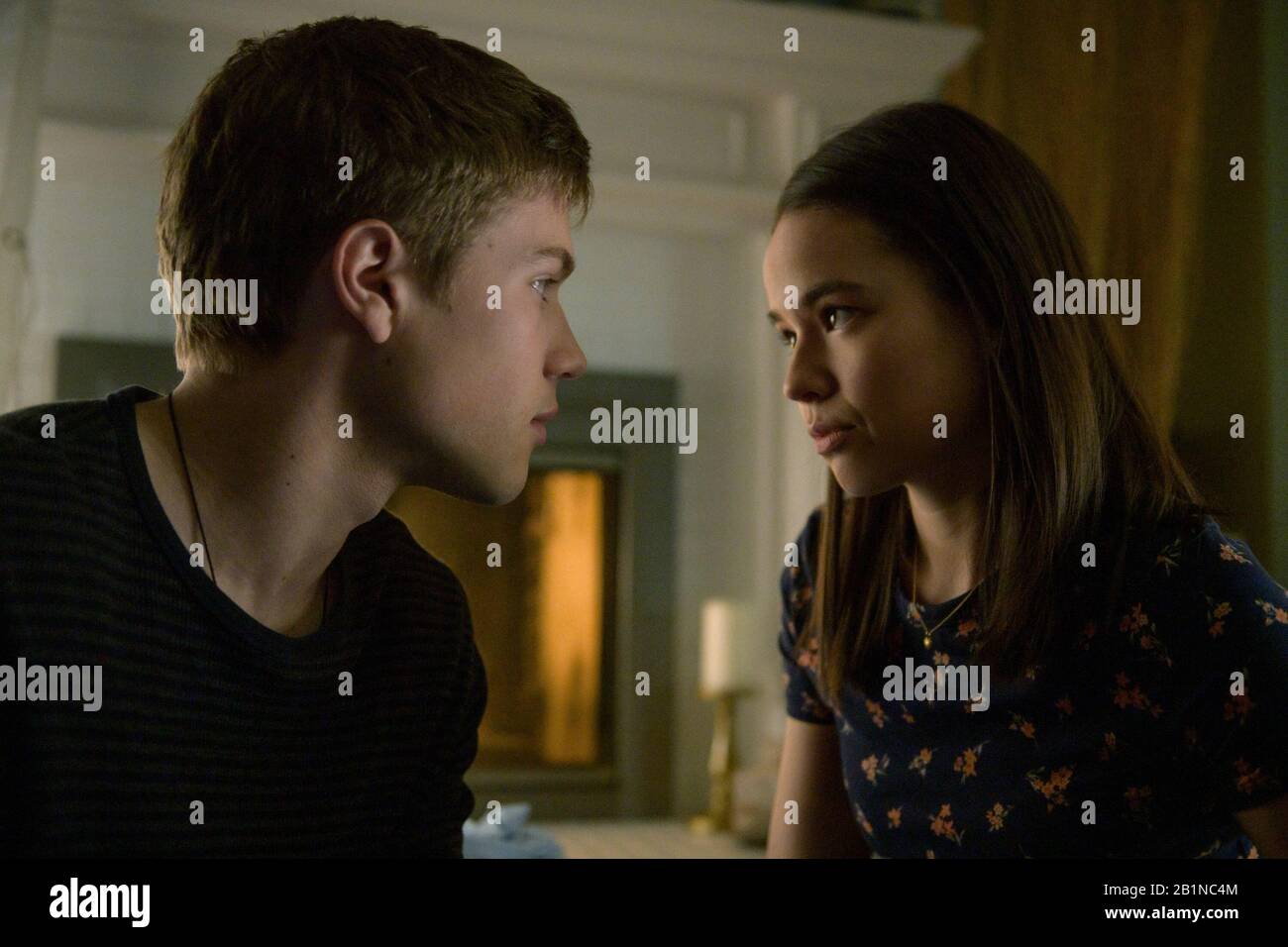 LOCKE & KEY, (aka LOCKE AND KEY), from left: Connor Jessup, Genevieve ...