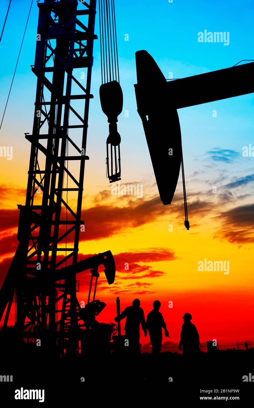 oil field, the oil workers are working Stock Photo - Alamy