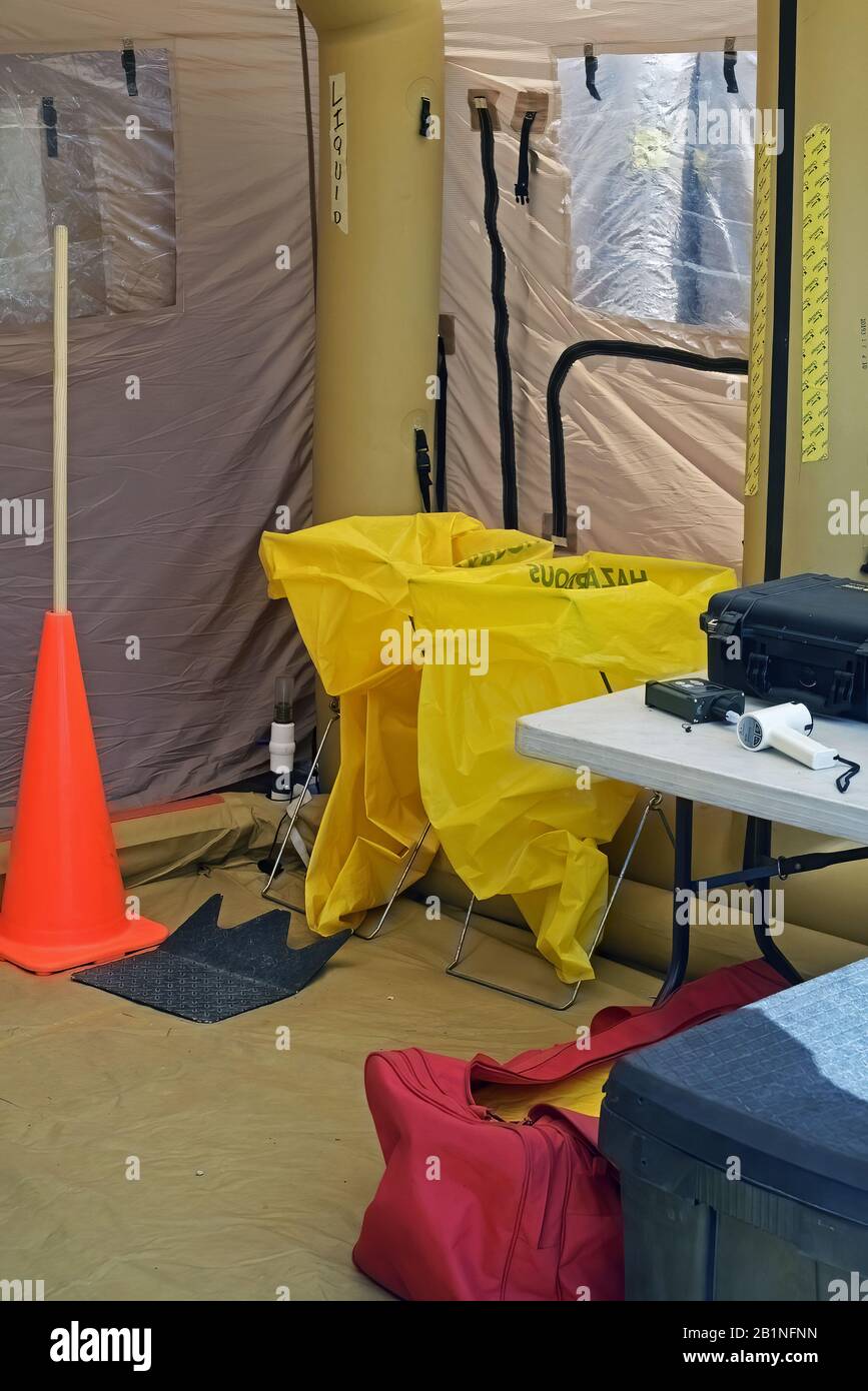 Mass decontamination hi-res stock photography and images - Alamy