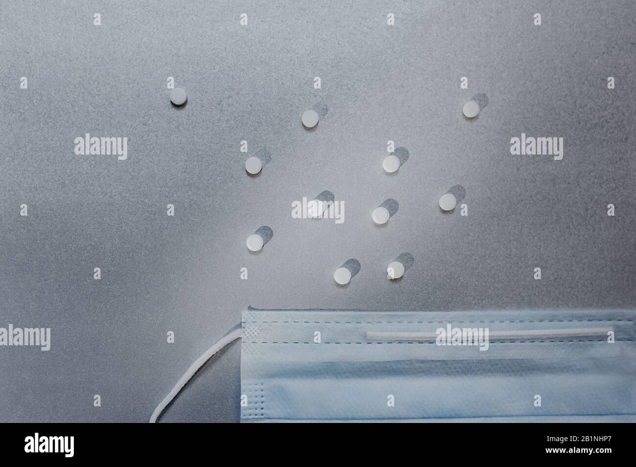 Round pill hi-res stock photography and images - Alamy
