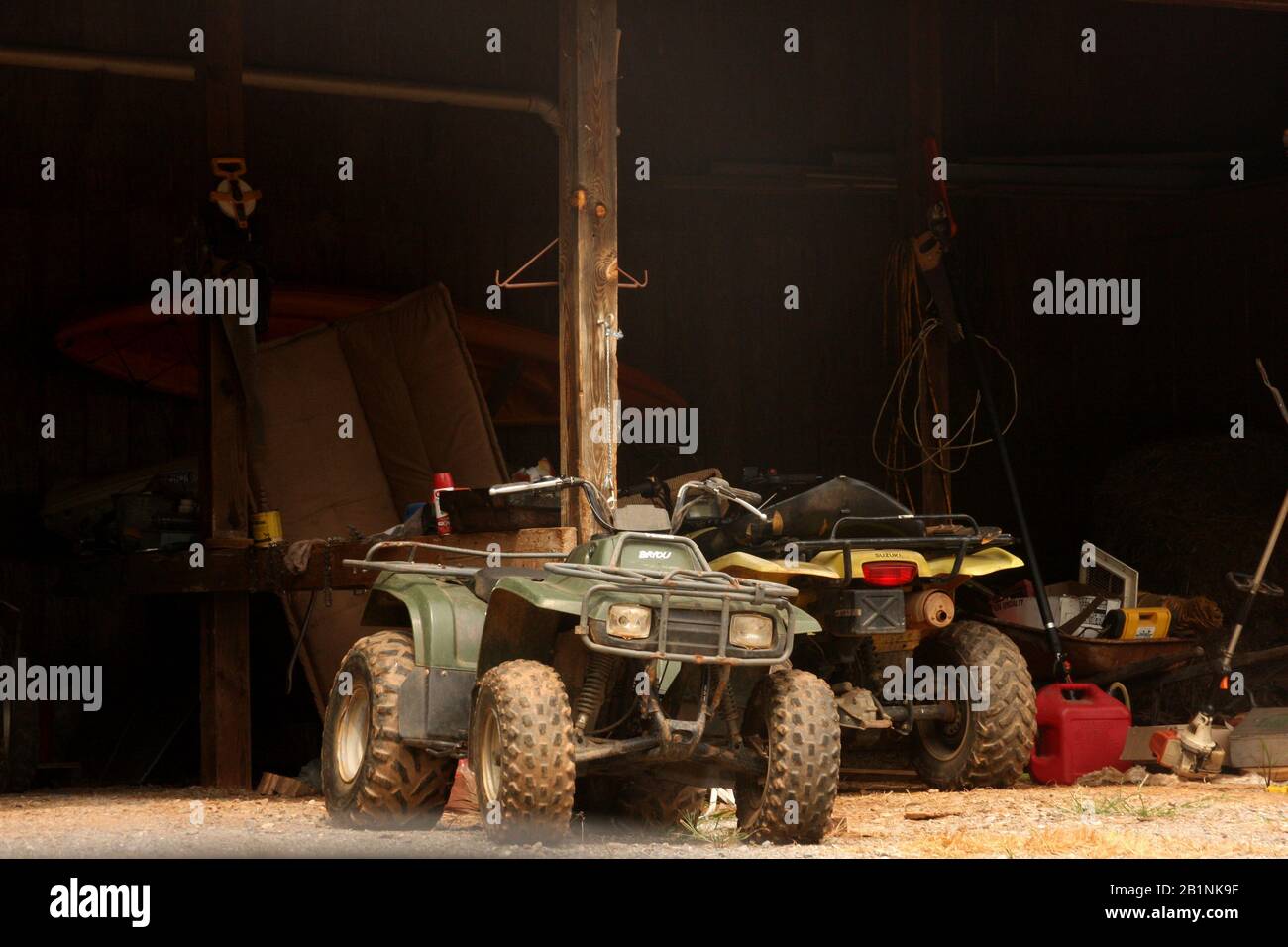 Bikes outside barn hi-res stock photography and images - Alamy