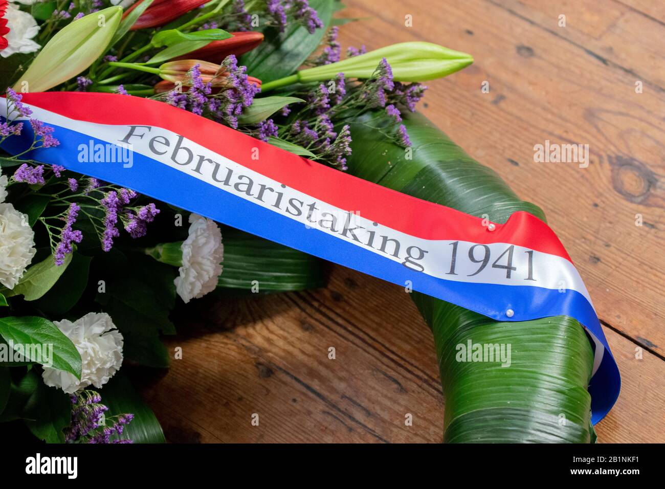 Strike of february 1941 memorial hi-res stock photography and images ...