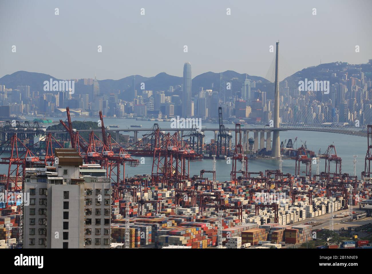 Kwai chung container terminal hi-res stock photography and images - Alamy