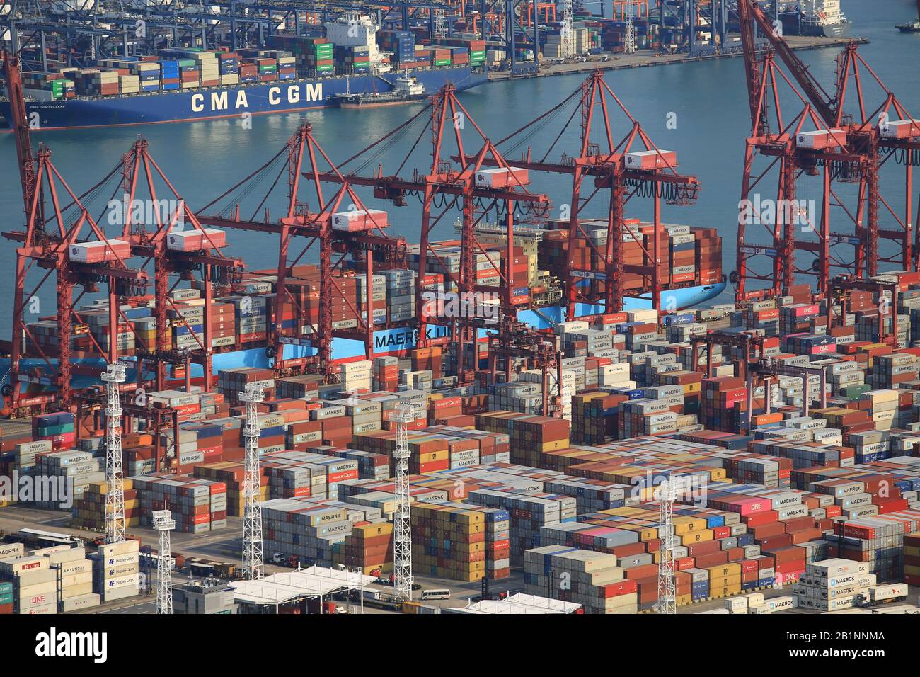 Kwai Chung Container Port High Resolution Stock Photography and Images ...