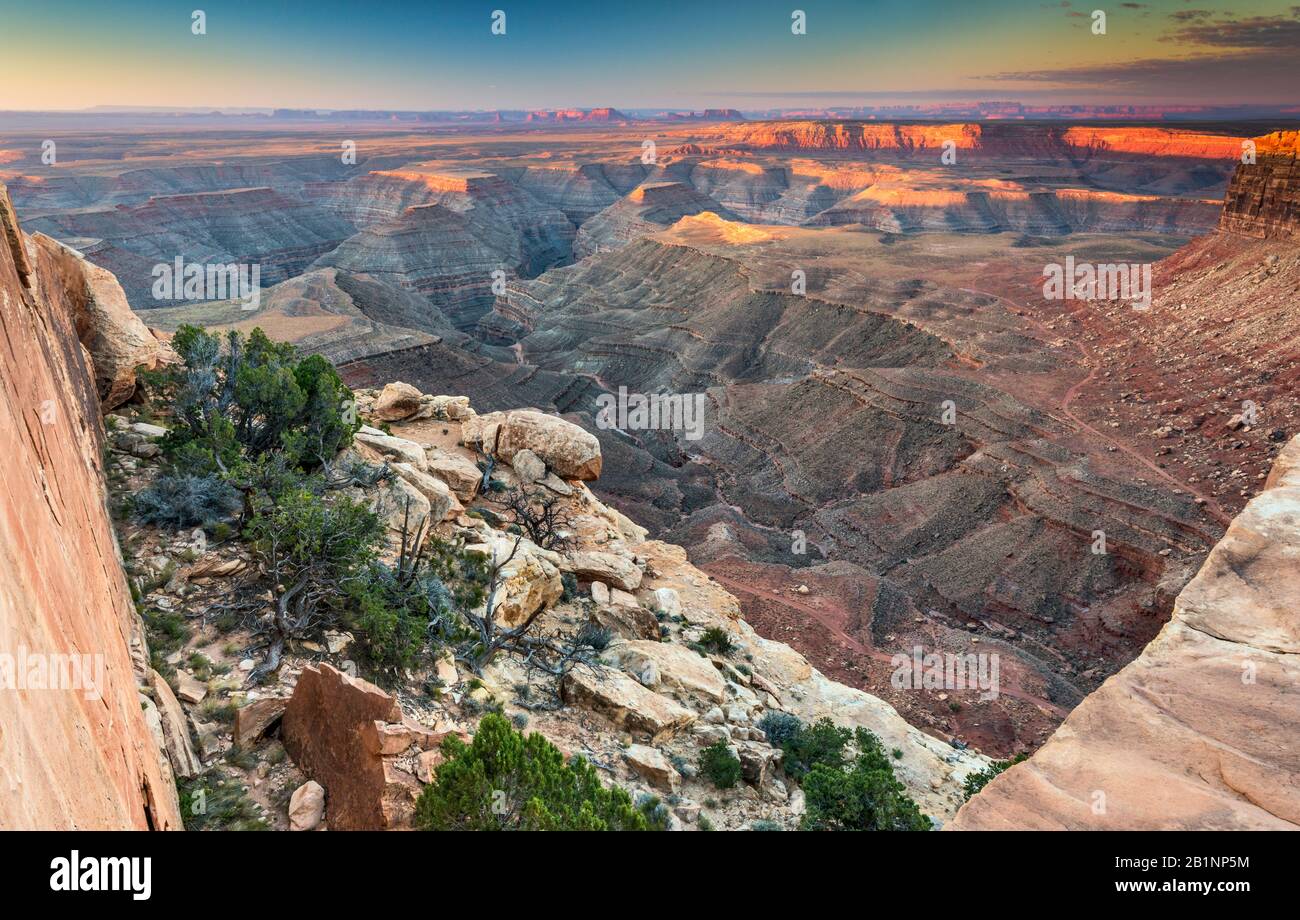 Goosenecks of San Juan River, Monument Valley buttes in far distance ...