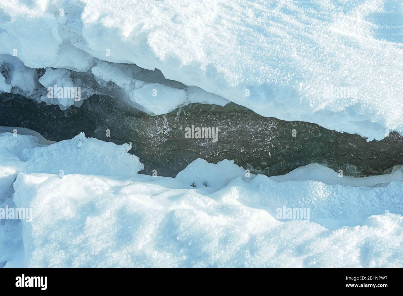 Sharp edge winter hi-res stock photography and images - Alamy