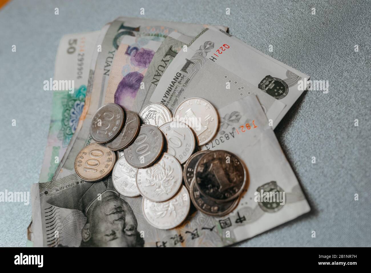 Antique chinese paper money hi-res stock photography and images - Alamy