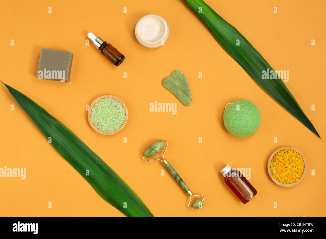 Nutural body care cosmetic products. Beauty and spa concept. bio ...