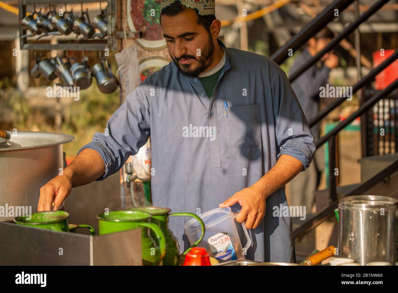Roadside tea stall hi-res stock photography and images - Alamy