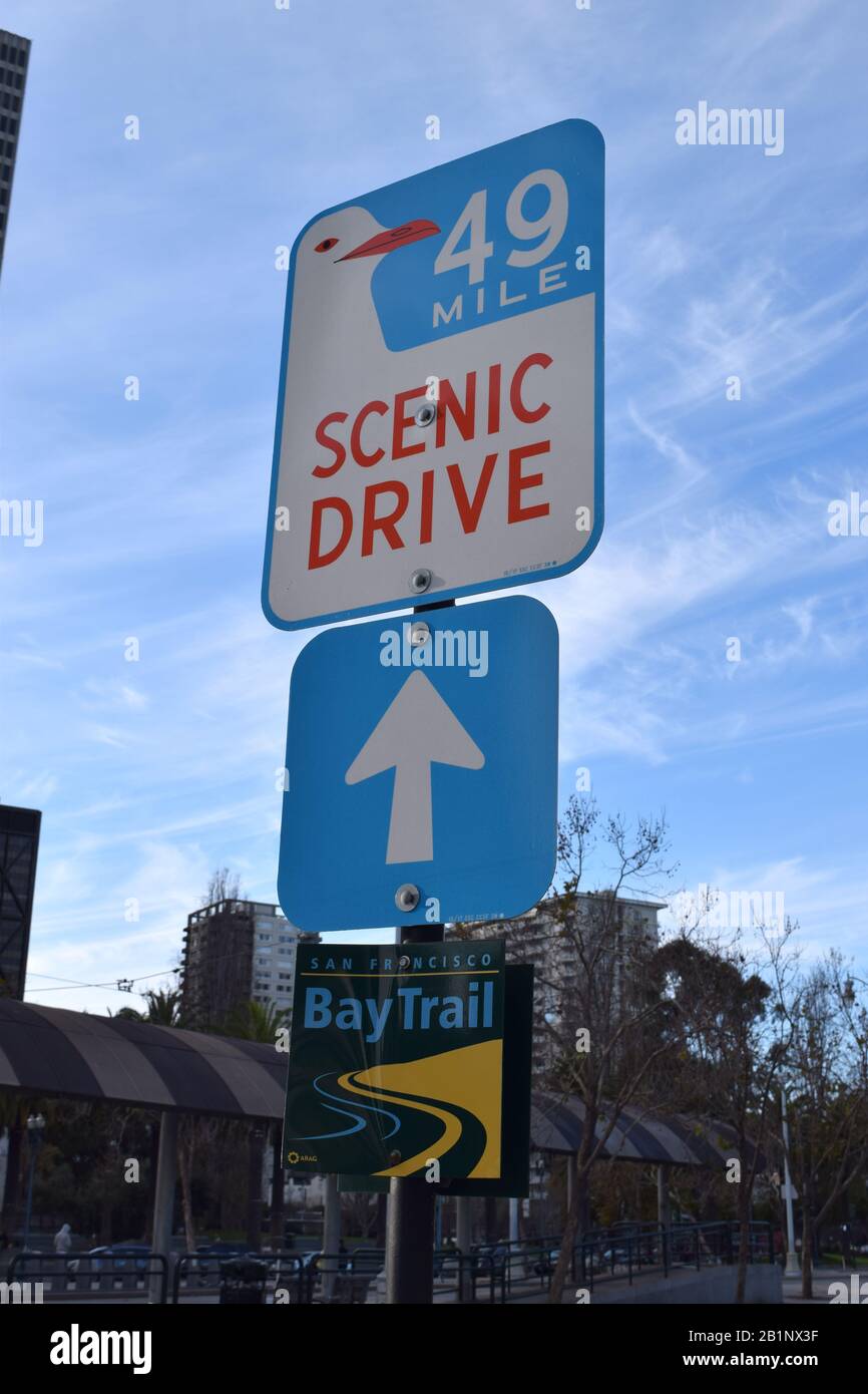 Mile marker signage hi-res stock photography and images - Alamy