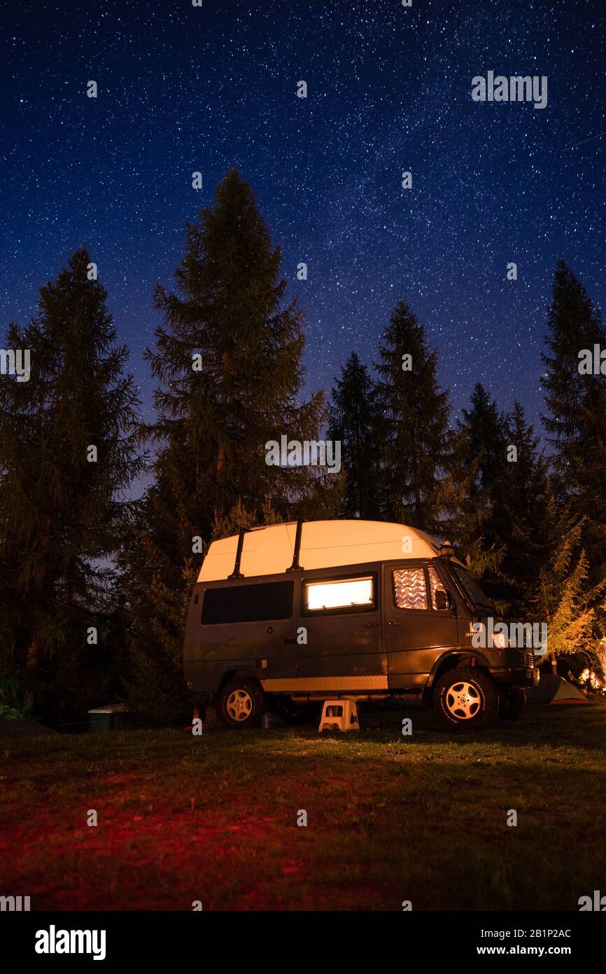 White van forest night hi-res stock photography and images - Alamy
