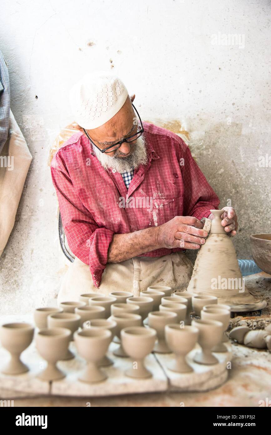 Fez, morocco souk hi-res stock photography and images - Alamy