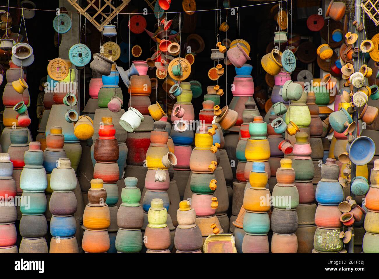 Close up picture of exotic souvenir shop Stock Photo - Alamy