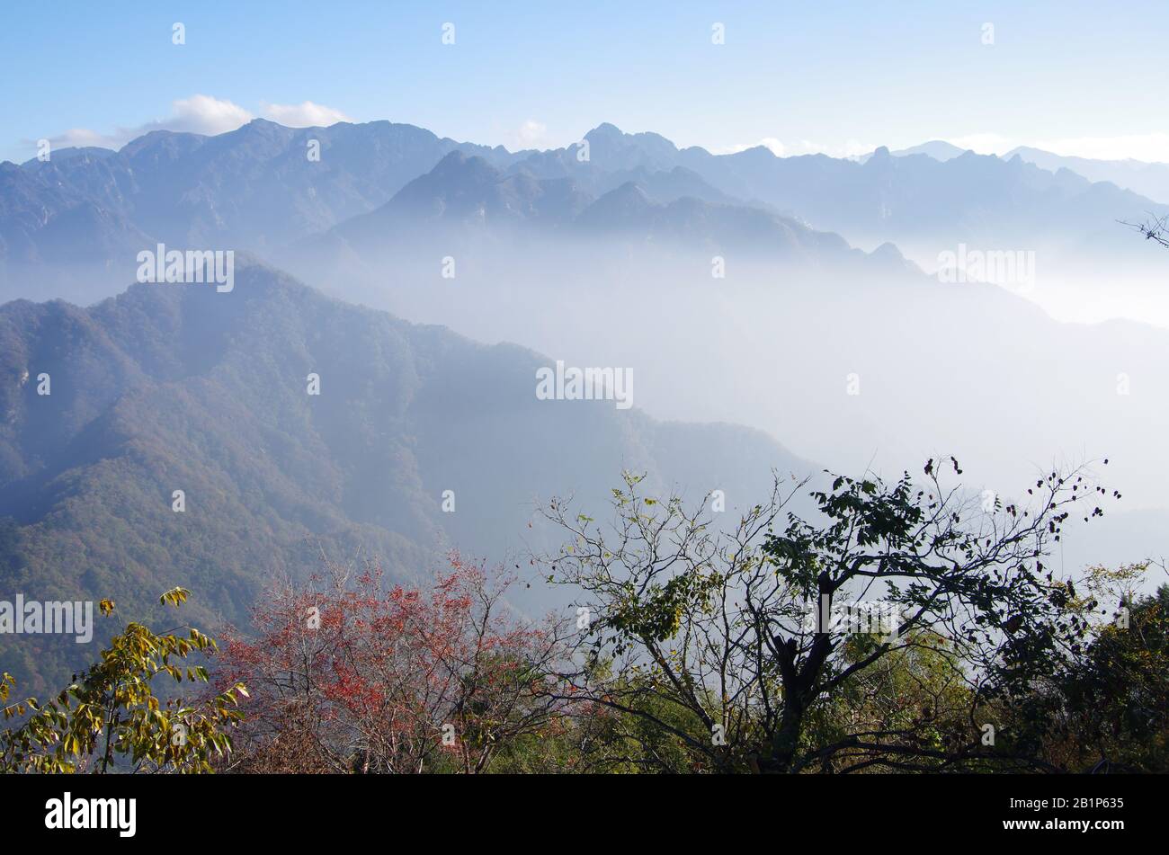 Qinling mountain top hi-res stock photography and images - Alamy