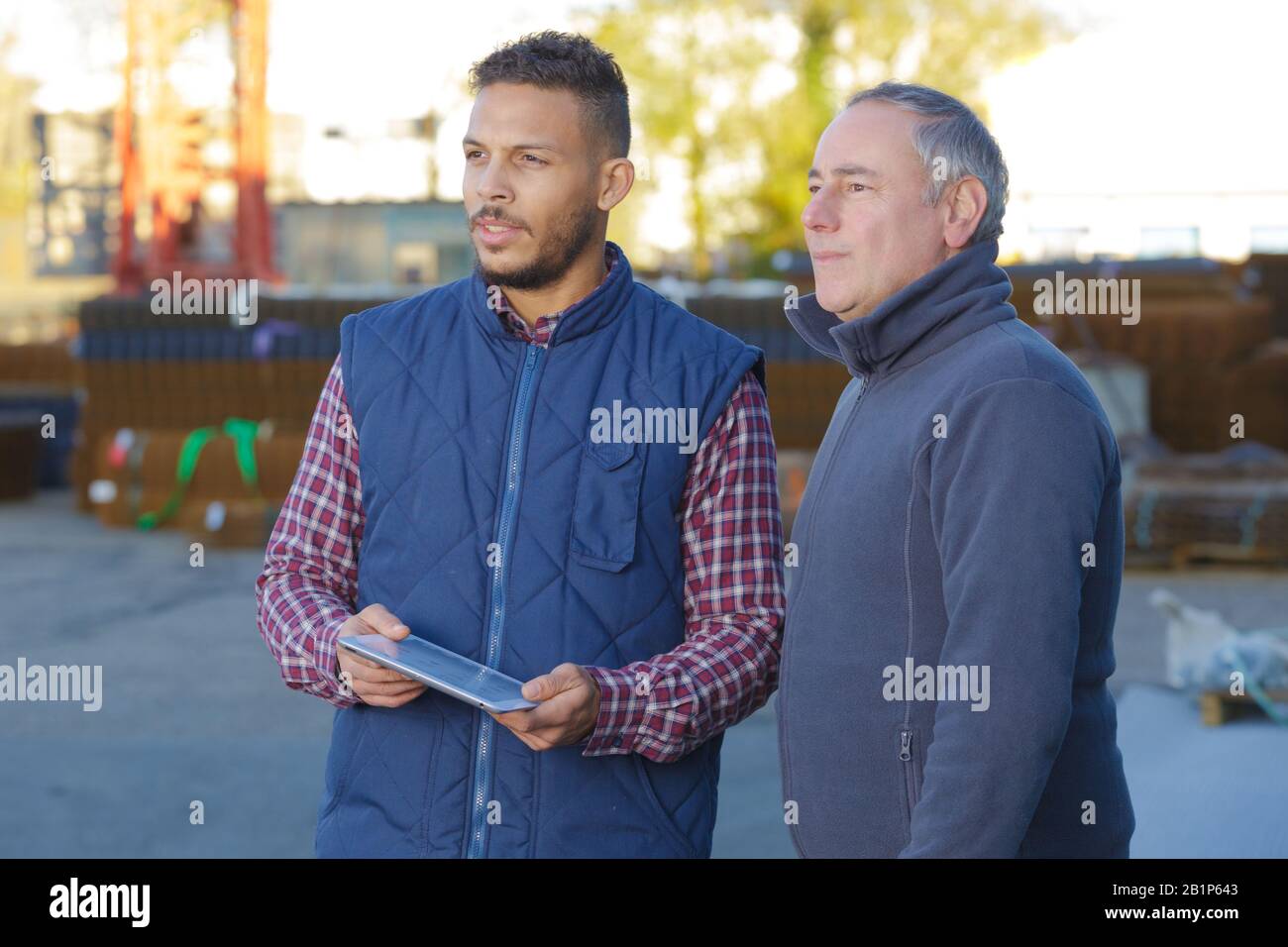 Inspecting shipping containers hi-res stock photography and images - Alamy