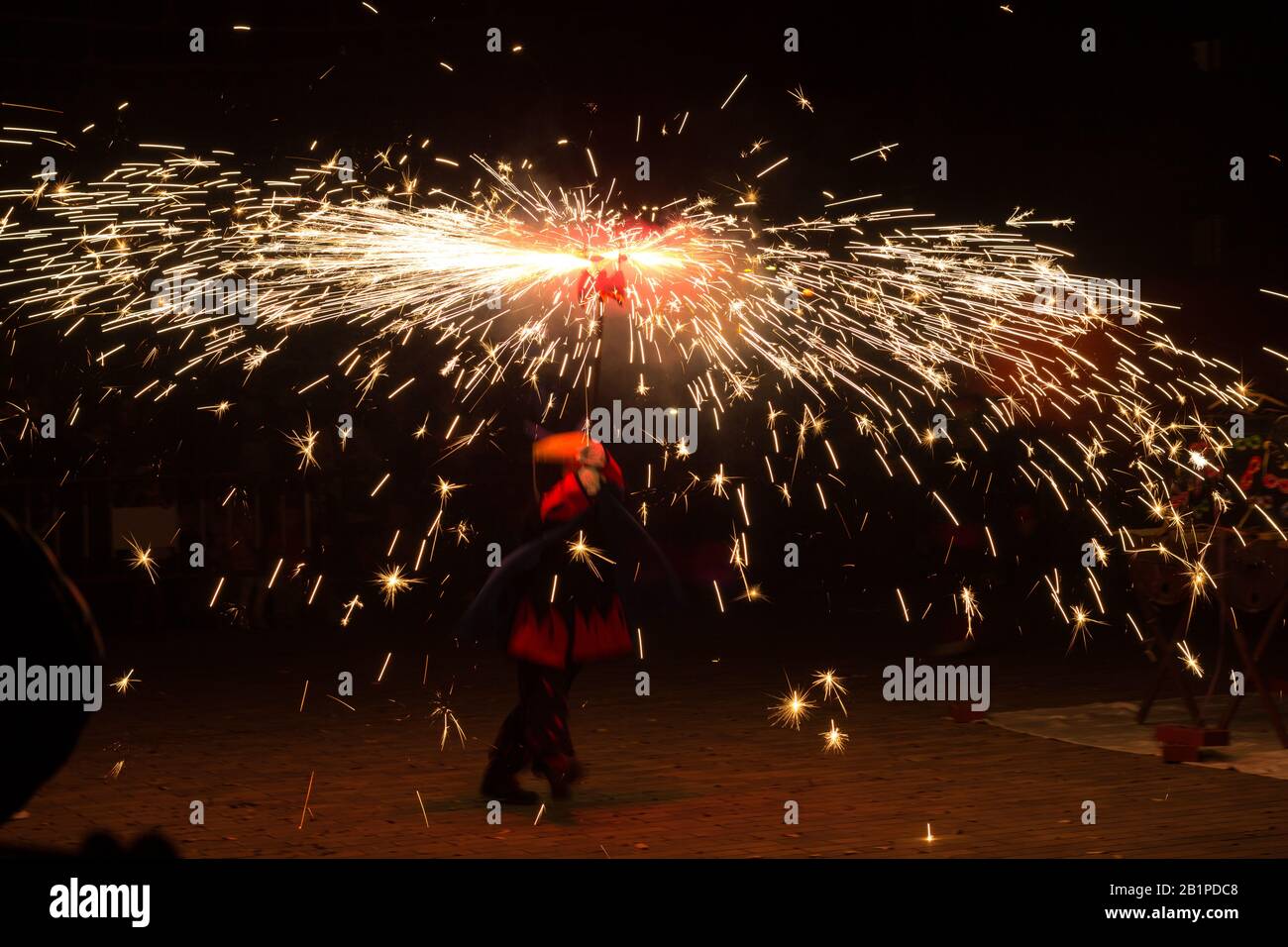 Dance, fire and devils, folklore and Mediterranean festival in which ...