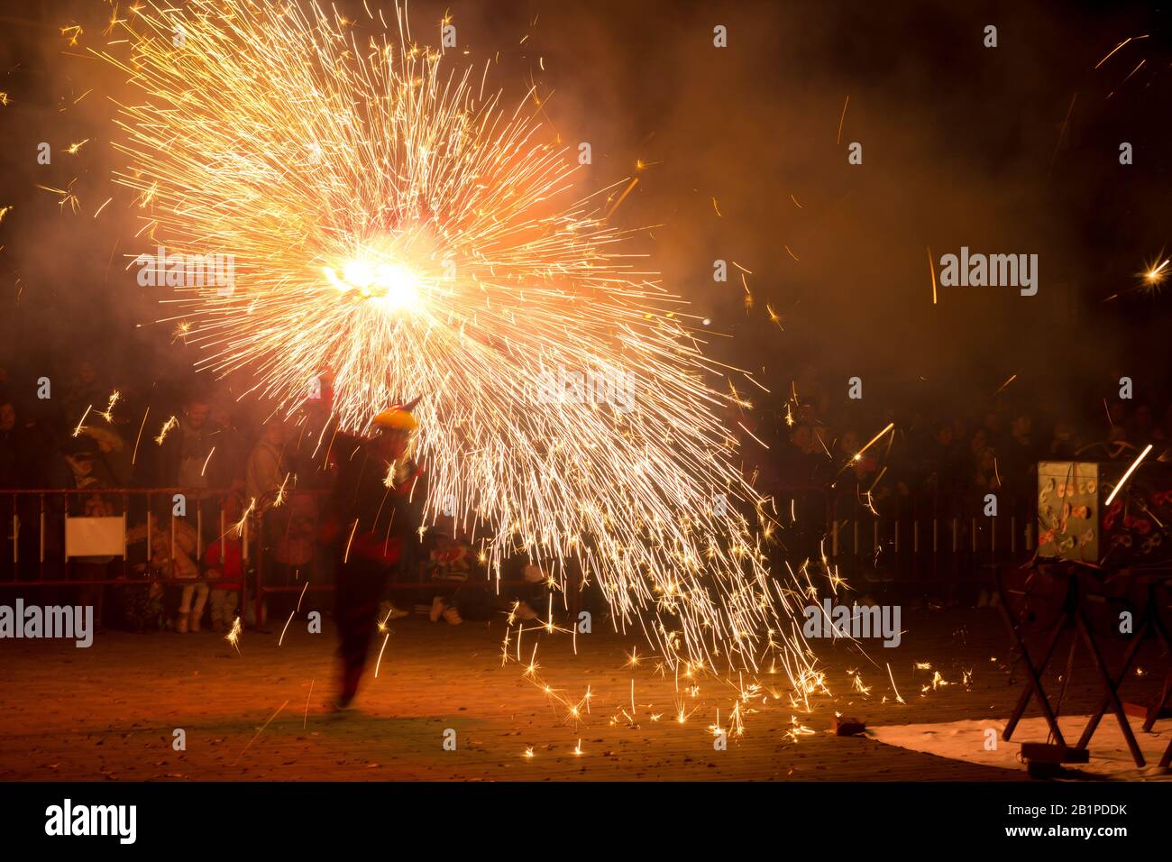Dance, fire and devils, folklore and Mediterranean festival in which ...