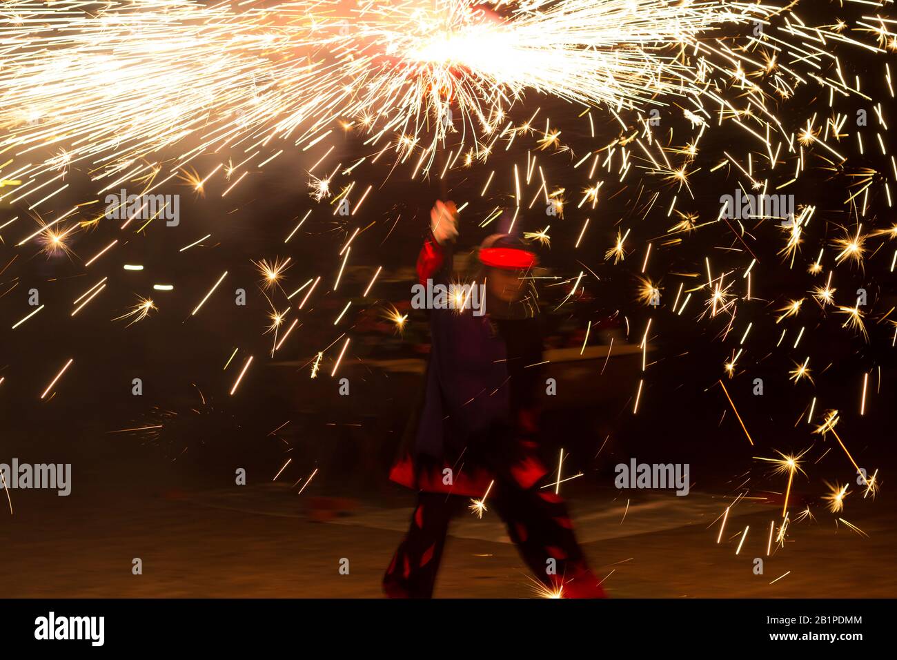 Dance, fire and devils, folklore and Mediterranean festival in which ...