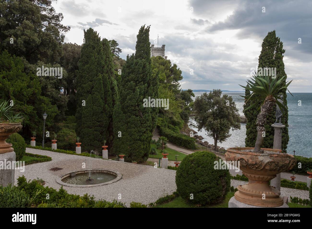 Parco del castello miramare hi-res stock photography and images - Alamy