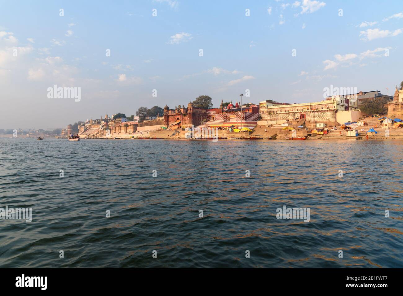Kedar ghat varanasi india hi-res stock photography and images - Alamy