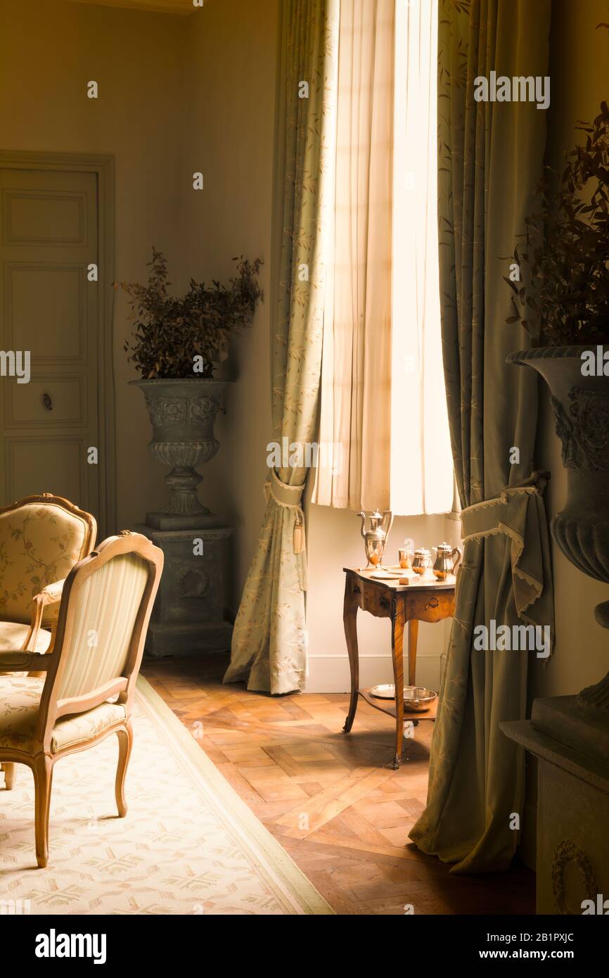 Renaissance interior hi-res stock photography and images - Alamy