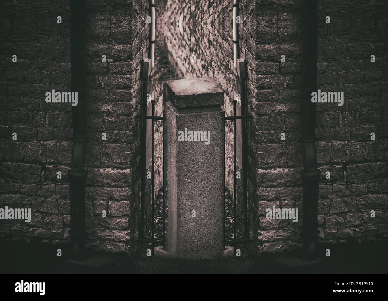 The big cornerstone in the middle Stock Photo - Alamy