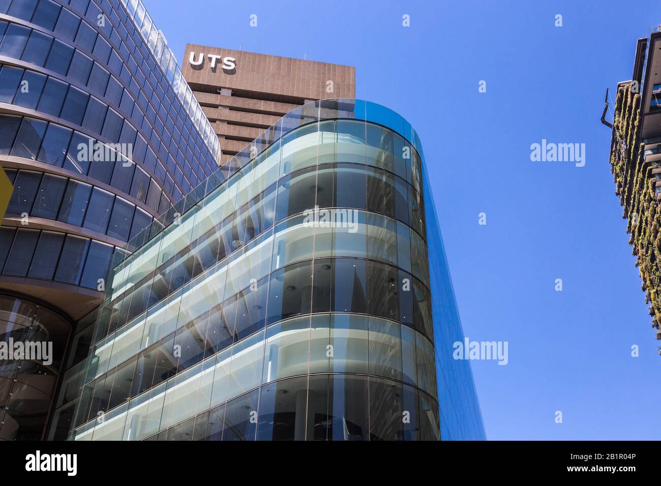 The glass encassed UTS Central Building has many unique design features ...