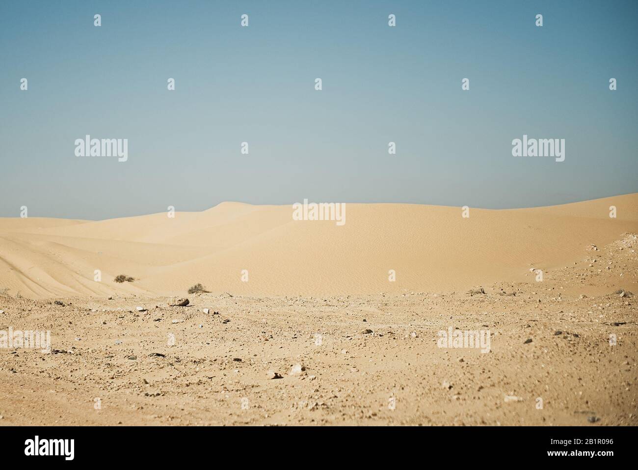 Sand dunes at West Africa desert , Sahara Stock Photo - Alamy