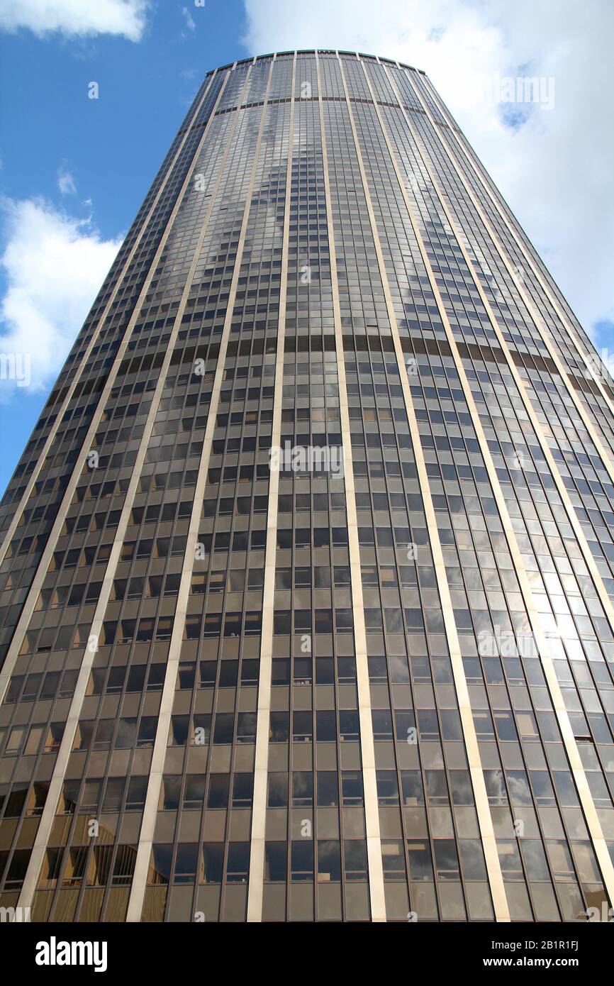 Tallest building in paris hi-res stock photography and images - Alamy