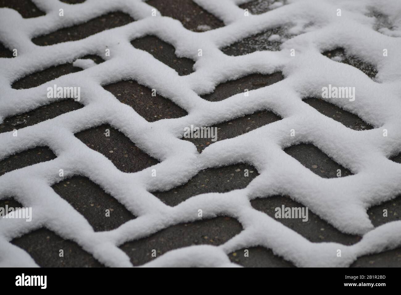 Herringbone brick pattern hi-res stock photography and images - Alamy