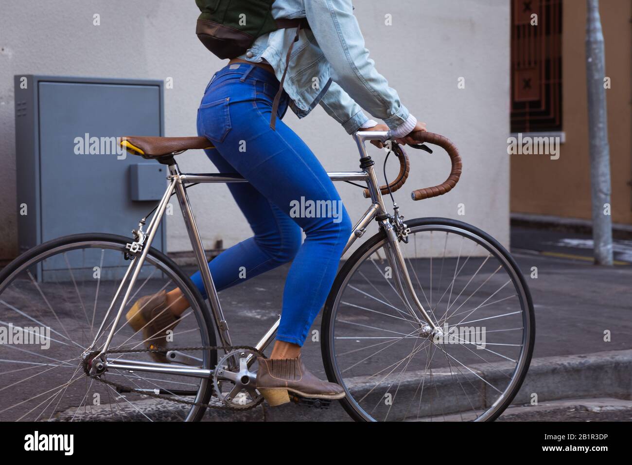 To go biking hi-res stock photography and images - Alamy