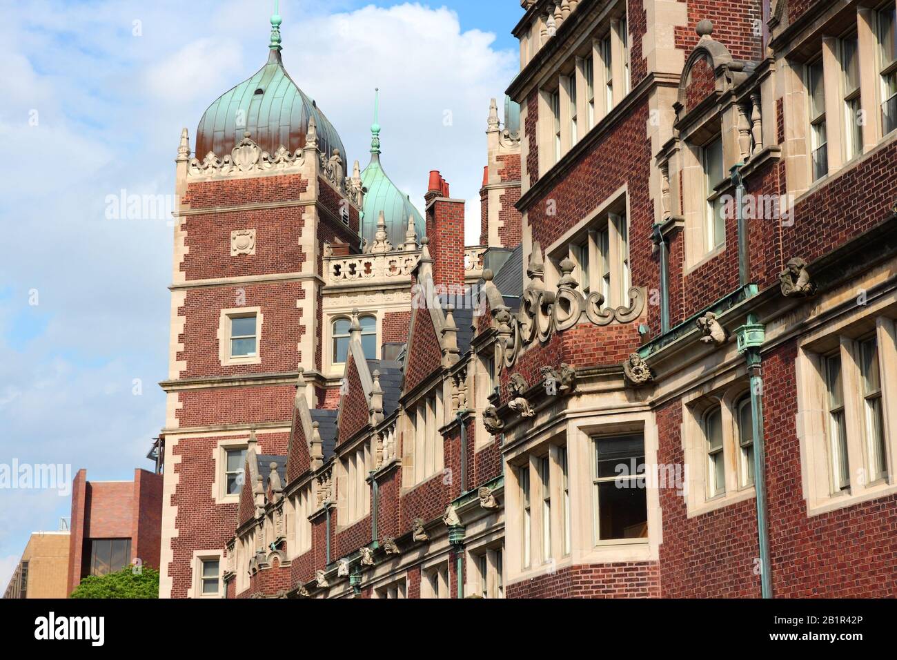 University of pennsylvania quadrangle hi-res stock photography and ...