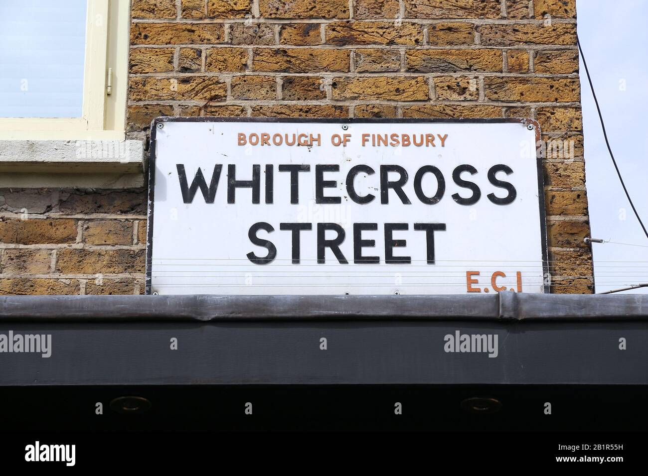 London borough of islington sign hi-res stock photography and images ...