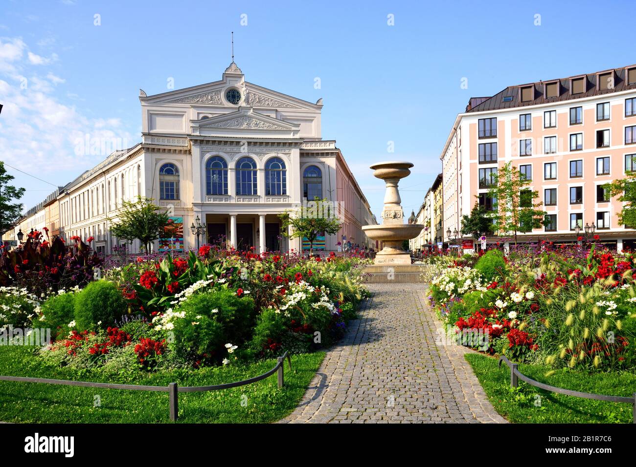 theater at square Gaertnerplatz, Germany, Bavaria, Muenchen Stock Photo ...