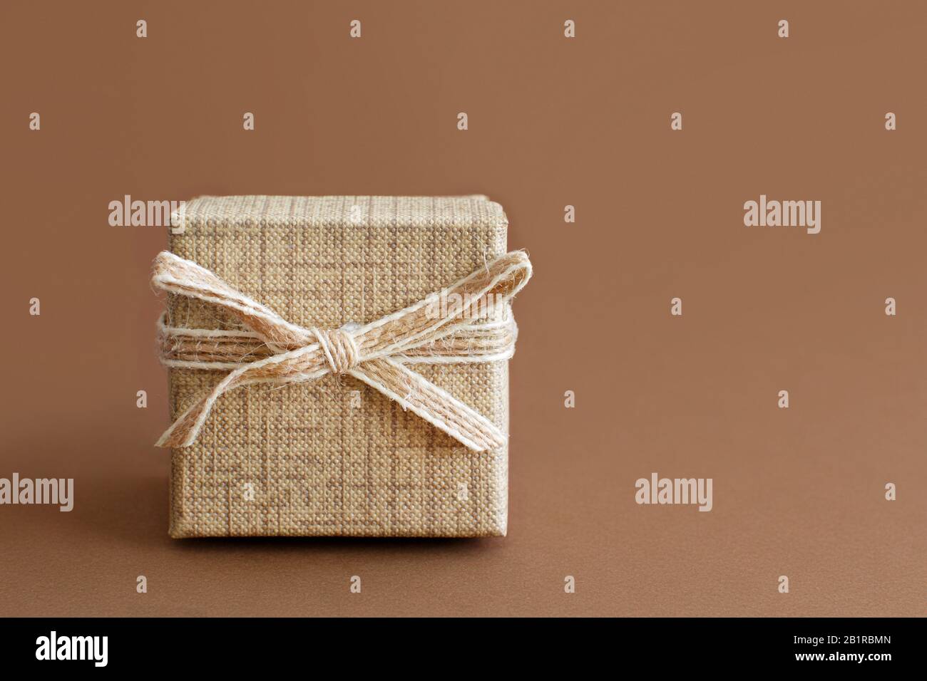 Beige cream gift box hi-res stock photography and images - Alamy