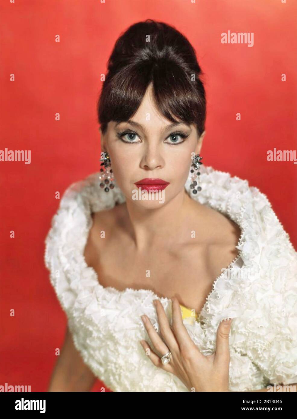 LESLIE CARON French-American film actress about 1965 Stock Photo - Alamy