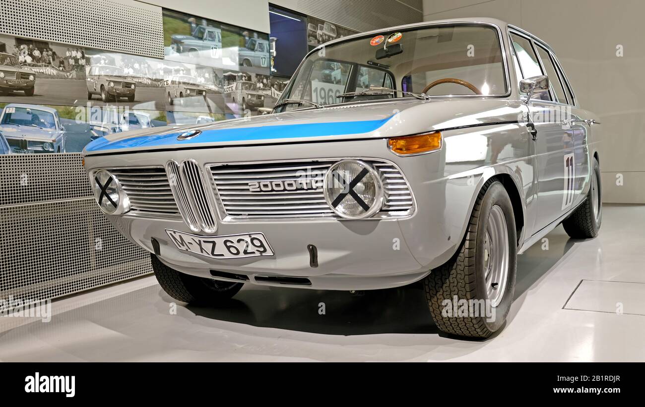 Bmw race cars hi-res stock photography and images - Alamy