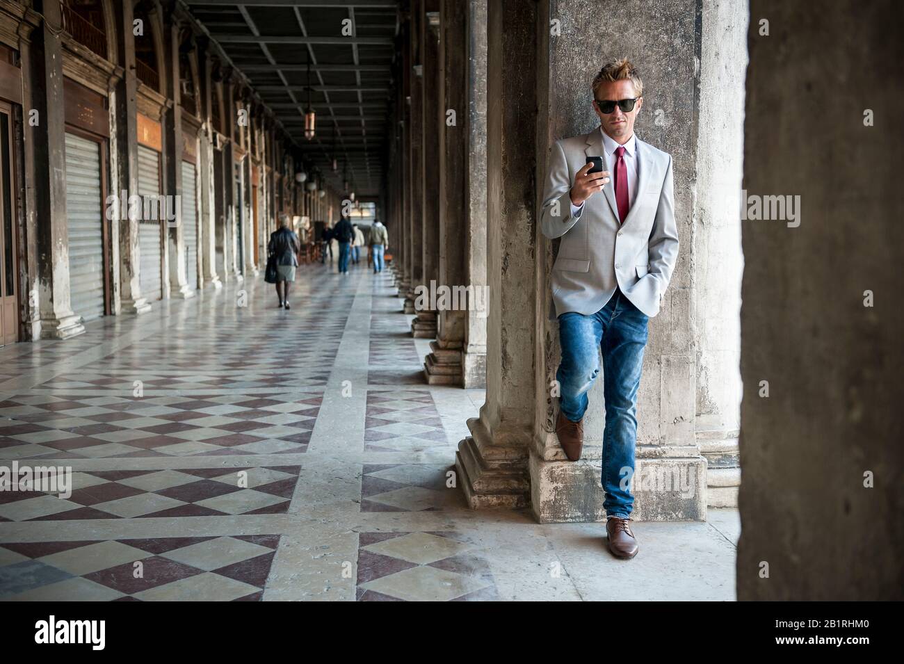 Italian colonnade hi-res stock photography and images - Alamy