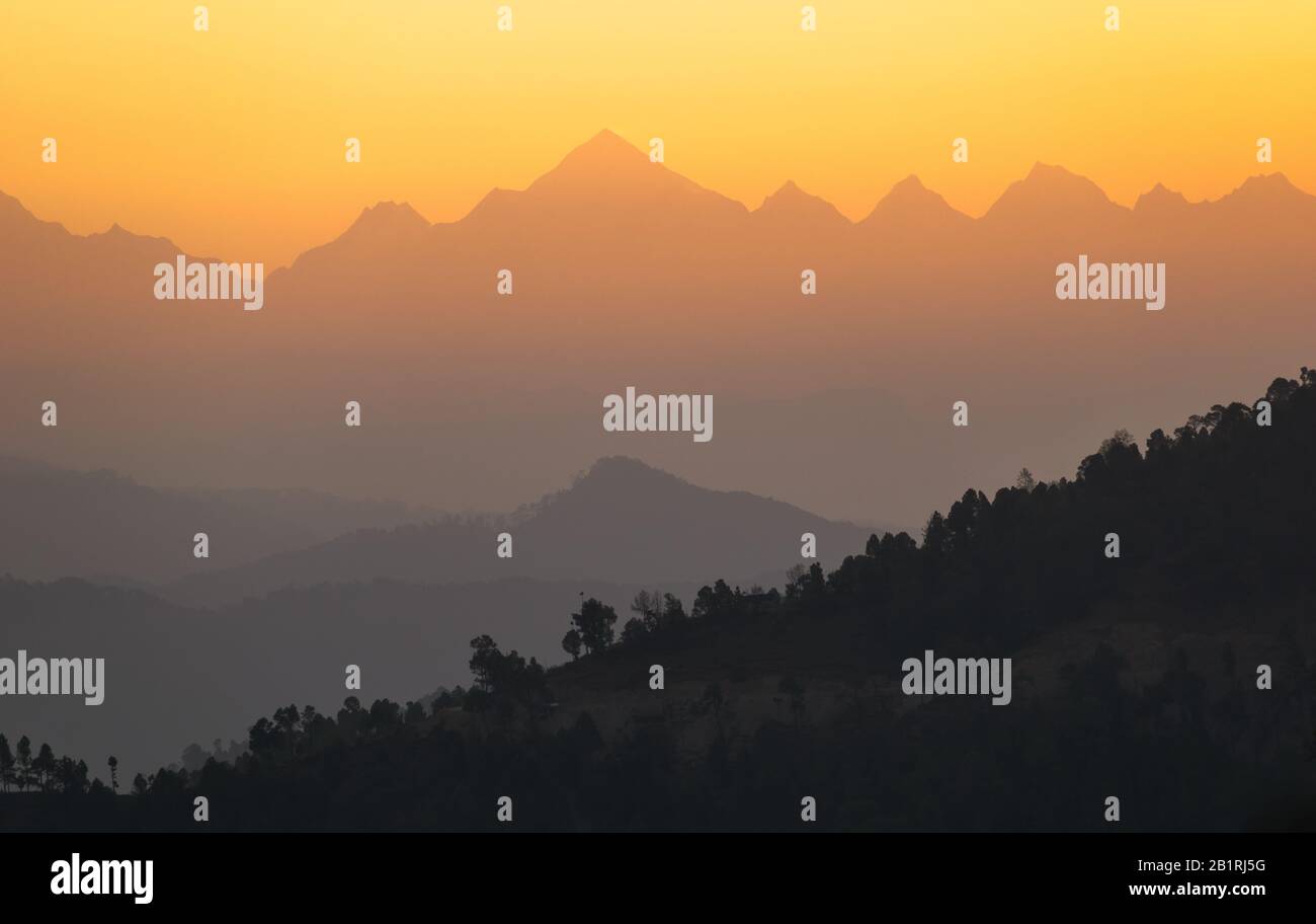Panchachuli peaks hi-res stock photography and images - Alamy
