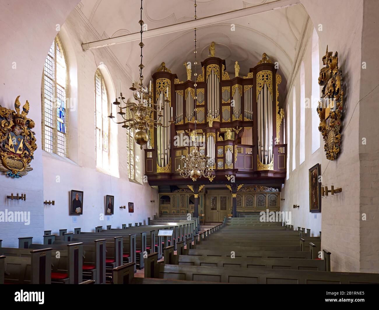Organ in church hi-res stock photography and images - Alamy