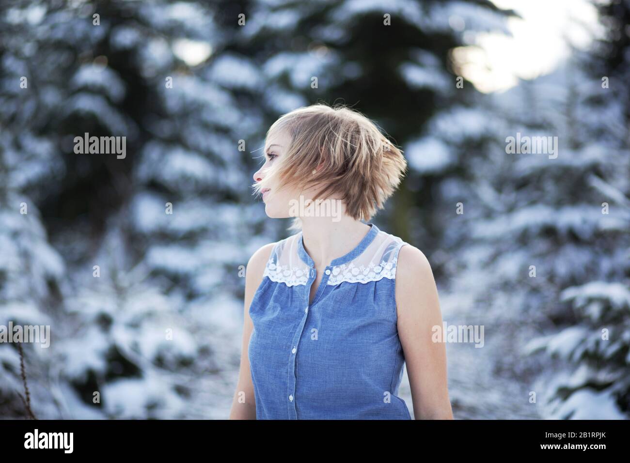 Portrait woman in snow hi-res stock photography and images - Alamy
