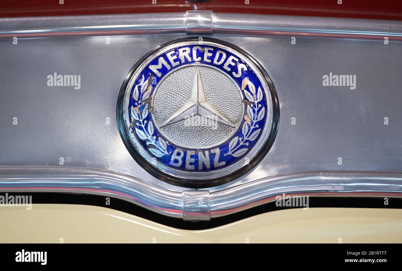 Old Mercedes Benz High Resolution Stock Photography and Images - Alamy