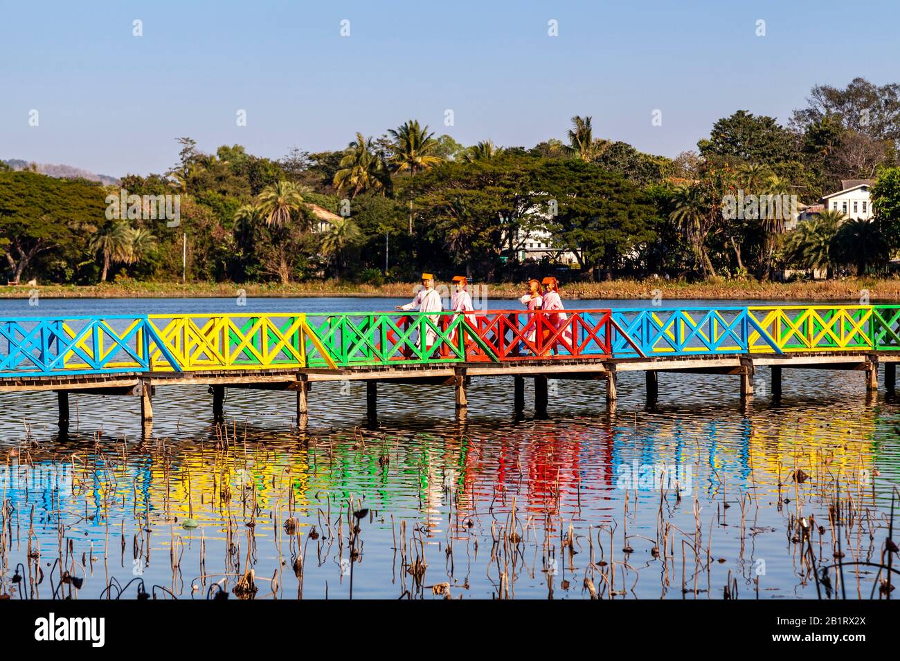 Naung yar lake hi-res stock photography and images - Alamy